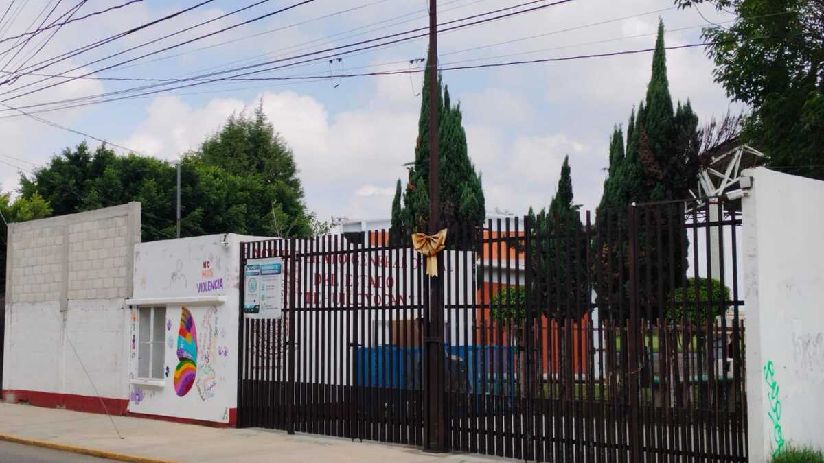 Roban 200 mil computadoras en bachillerato de Tehuiloyocan